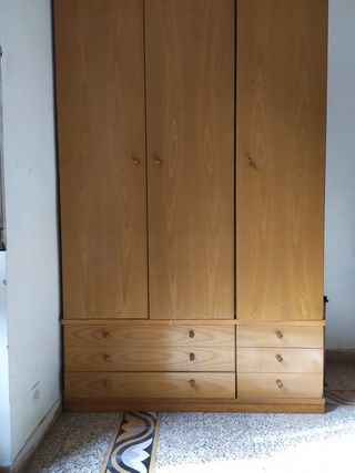 Armadio moderno 3 ante