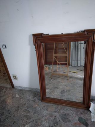 Specchio in legno con cornice 