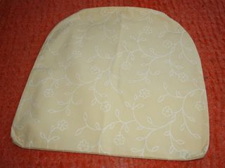 Copricuscino giallo damascato 45x43 cm