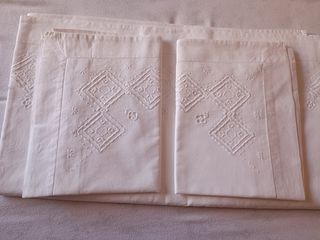 lenzuola matrimoniali di lino ricamate 