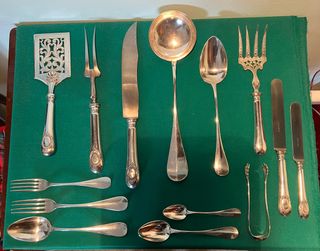 SERVIZIO DI POSATE ARGENTO 800. 91 PEZZI 