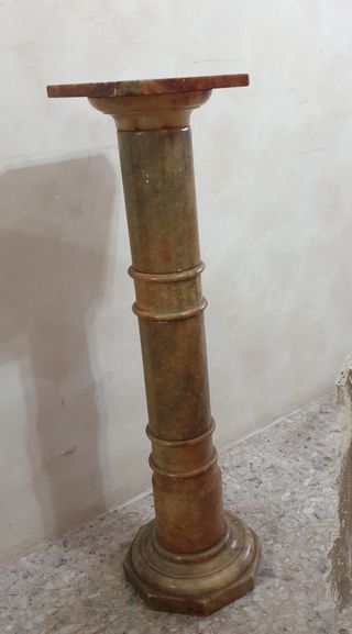 colonna in marmo