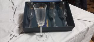 N 8 Bicchieri di Cristallo Nuovi con scatola