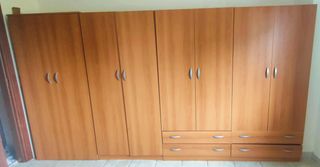 armadio a 6 ante con cassetti