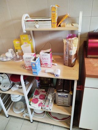 carrello da cucina con ripiani porta oggetti