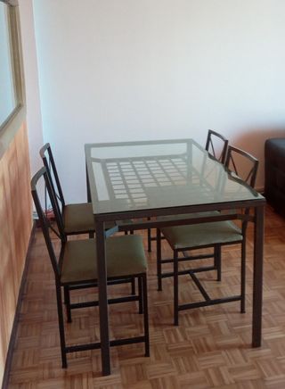 tavolo con sedie