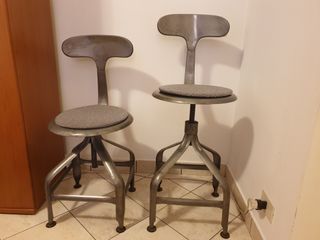 2 sgabelli in metallo "La Maisons du Monde"