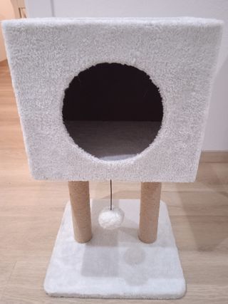 Cuccia tiragraffi per gatto