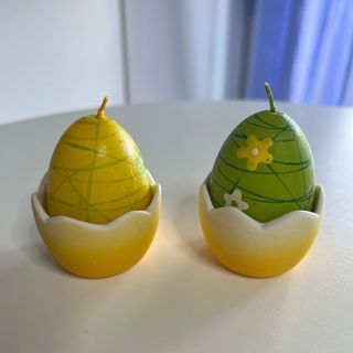 Porta candele pasquali in resina con candele