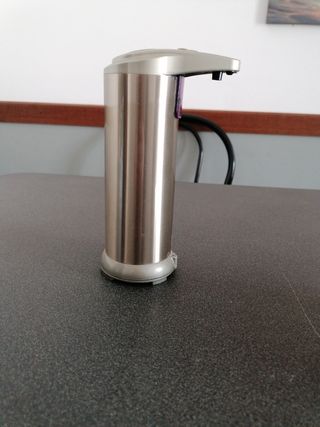 dispenser sapone mani con fotocellula a batterie