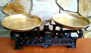 bilancia in ghisa portata 15kg di tipo roverbal