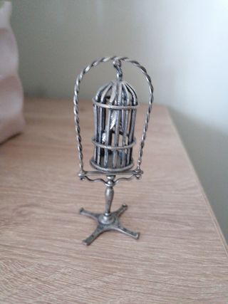 Uccello in gabbia 