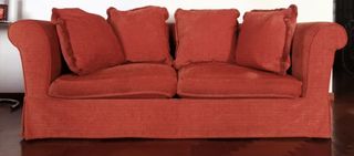 Coppia di divani artigianali in velluto