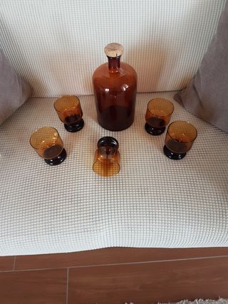 bottiglione vetro con bicchieri epoca