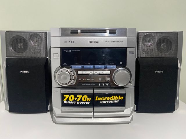 Mini cadena Philips, casete y cds 70+70 W de segunda mano por 80 EUR en ...