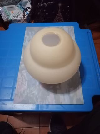 vaso in vetro bianco opaco