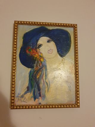 signora con il cappello