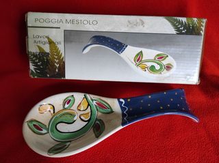 Poggia mestolo in ceramica. 