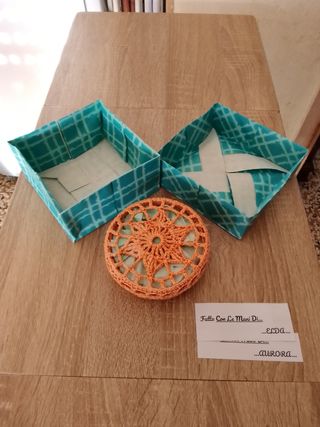scatola rotonda uncinetto rosa in scatola origami 