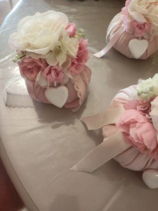 bon bon artigianali in velluto costo 1 pz