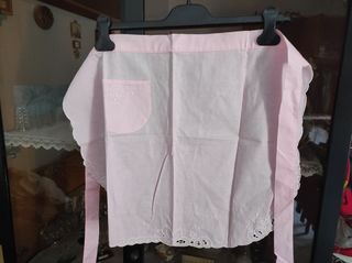 2 grembiuli in cotone. 