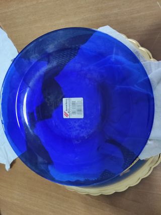 Piatto singolo blu Bormioli Rocco. 