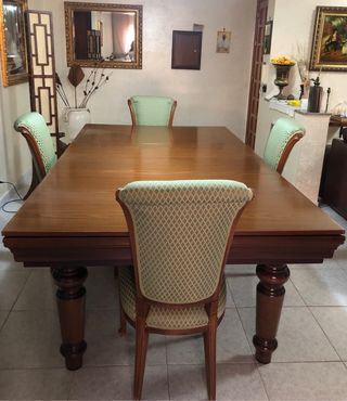 Tavolo in legno noce