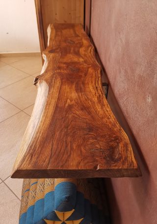 Mensola in rovere, legno massello. 