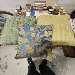 3 cuscini damascati fiorentini