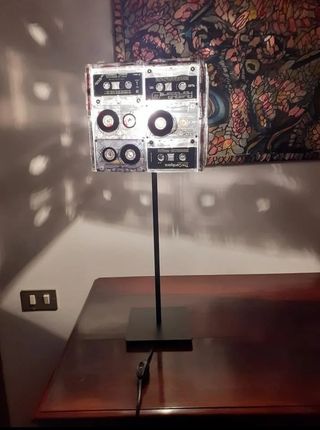 lampada musicassette 