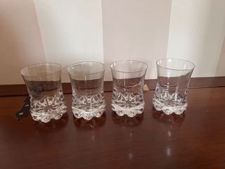 Set 4 bicchieri acqua 