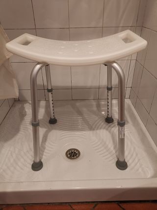 Sgabello da doccia  regolabile ortopedico