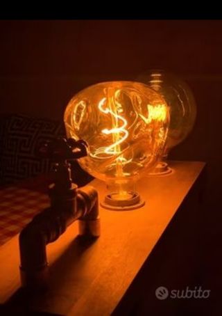 Oggetto unico, non prodotto in serie.
