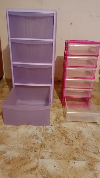 due cassettiere e quattro bauletti
