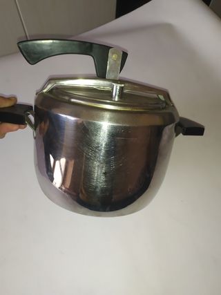 pentola a pressione in ottime condizioni 