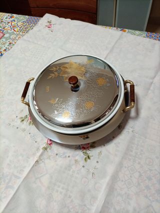 pirofila con supporto e coperchio