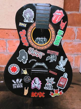 lampada chitarra artiginale