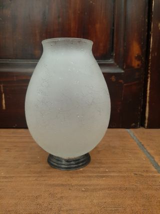 Vaso in vetro satinato e base in argento Claraluna