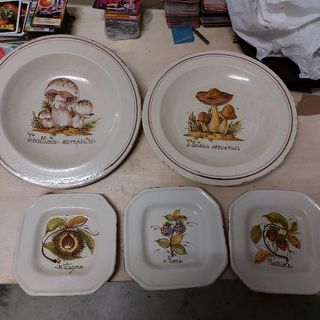 5 oggetti in terracotta  da appendere 