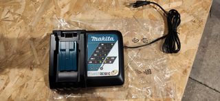 Caricabatterie dc18rc makita 195584-2 nuovo