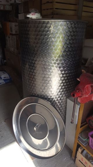N.2 botti in acciaio litri 500 per vino olio