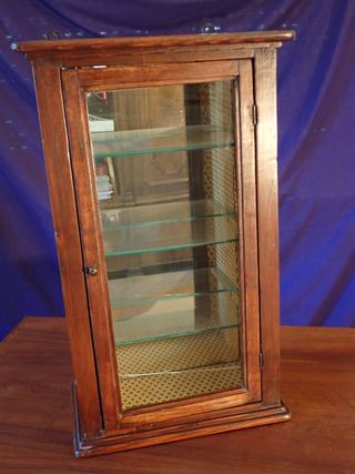 Bella vetrinetta in legno e cristallo