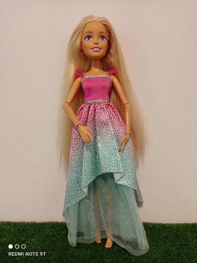 Muñeca Barbie Xxl De Segunda Mano Por 10 Eur En Maliaño En Wallapop