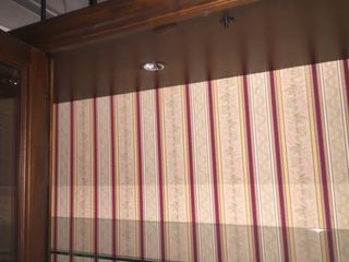 Vetrina per soggiorno in legno massello