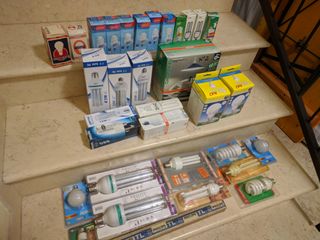 Vendo lampadine Nuove e Usate in stock:  