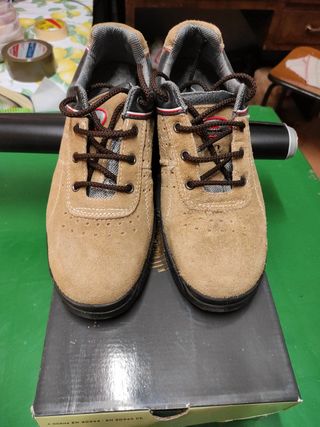 Scarpe antinfortunistiche