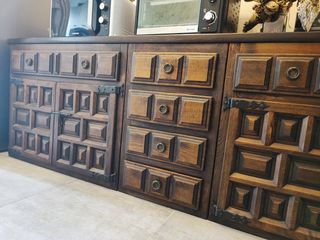 2 credenze legno massello valdostano 