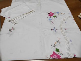 Tovaglia da tavolo rettangolare vintage. 