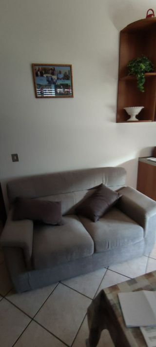 divano 2 posti nuovissimo