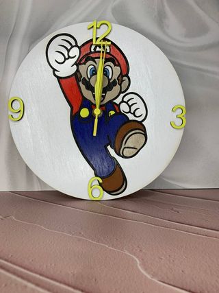 Orologio da parete in legno